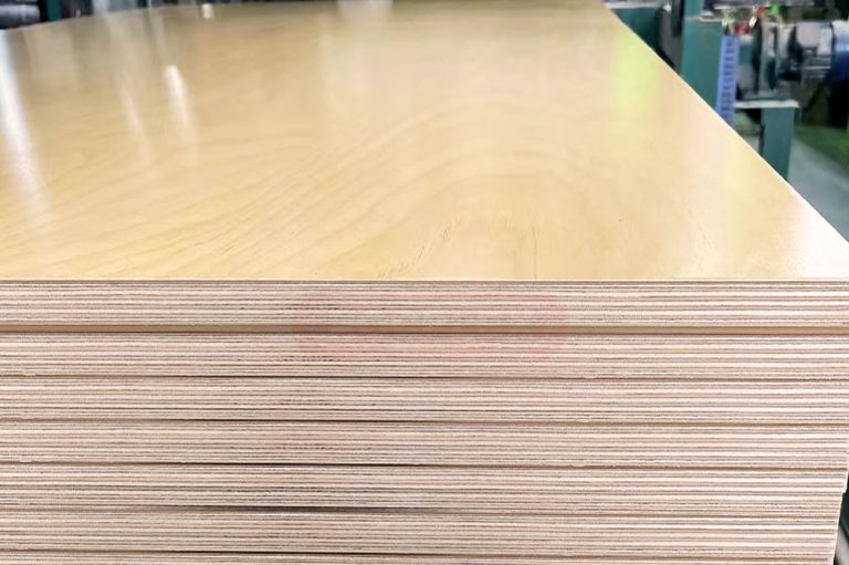 Finished Plywood - Superior Quality & Durability - ROCPLEX